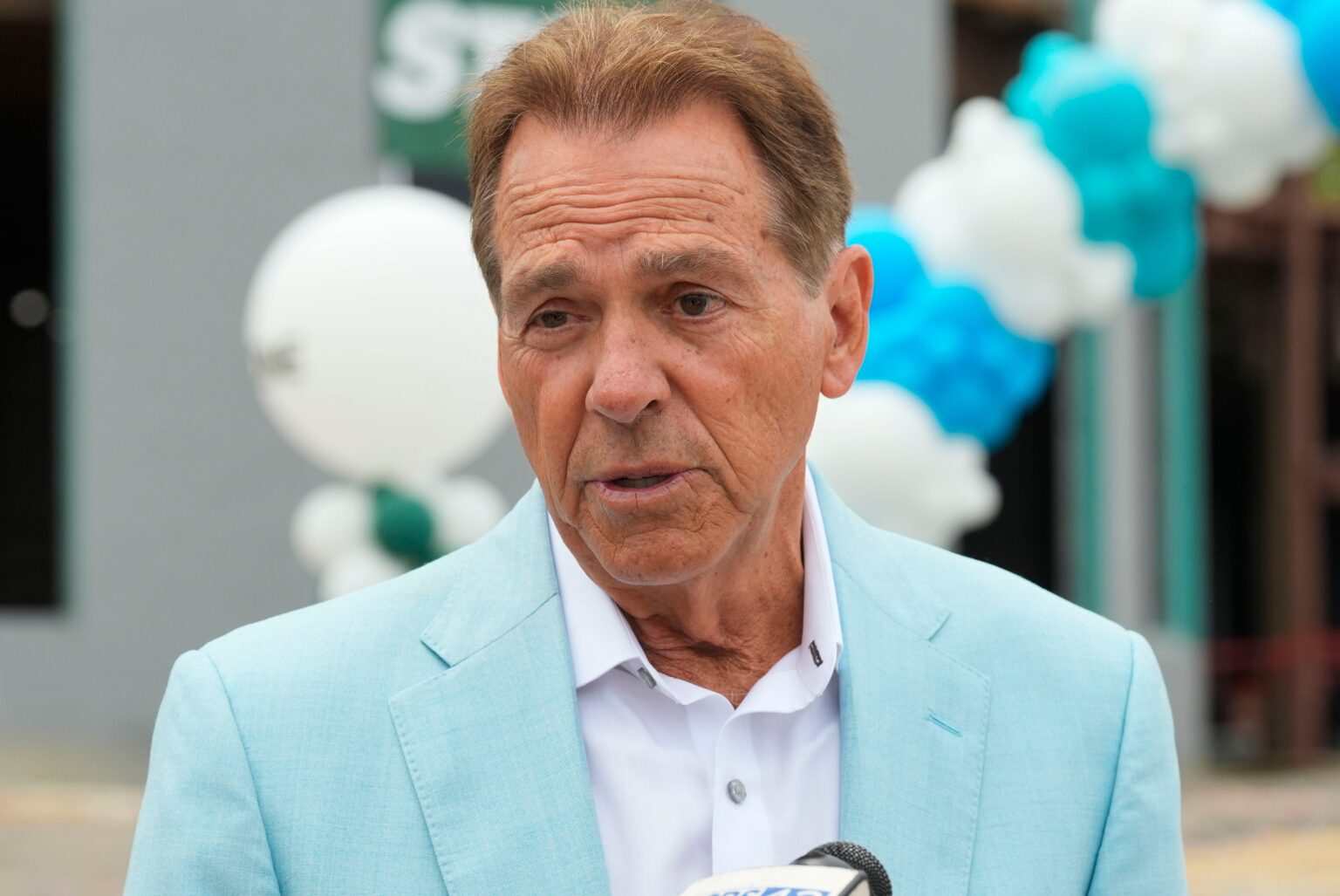 Nick Saban’s ‘Dinosaurs Didn’t Adapt’ Message Still Guides Alabama
